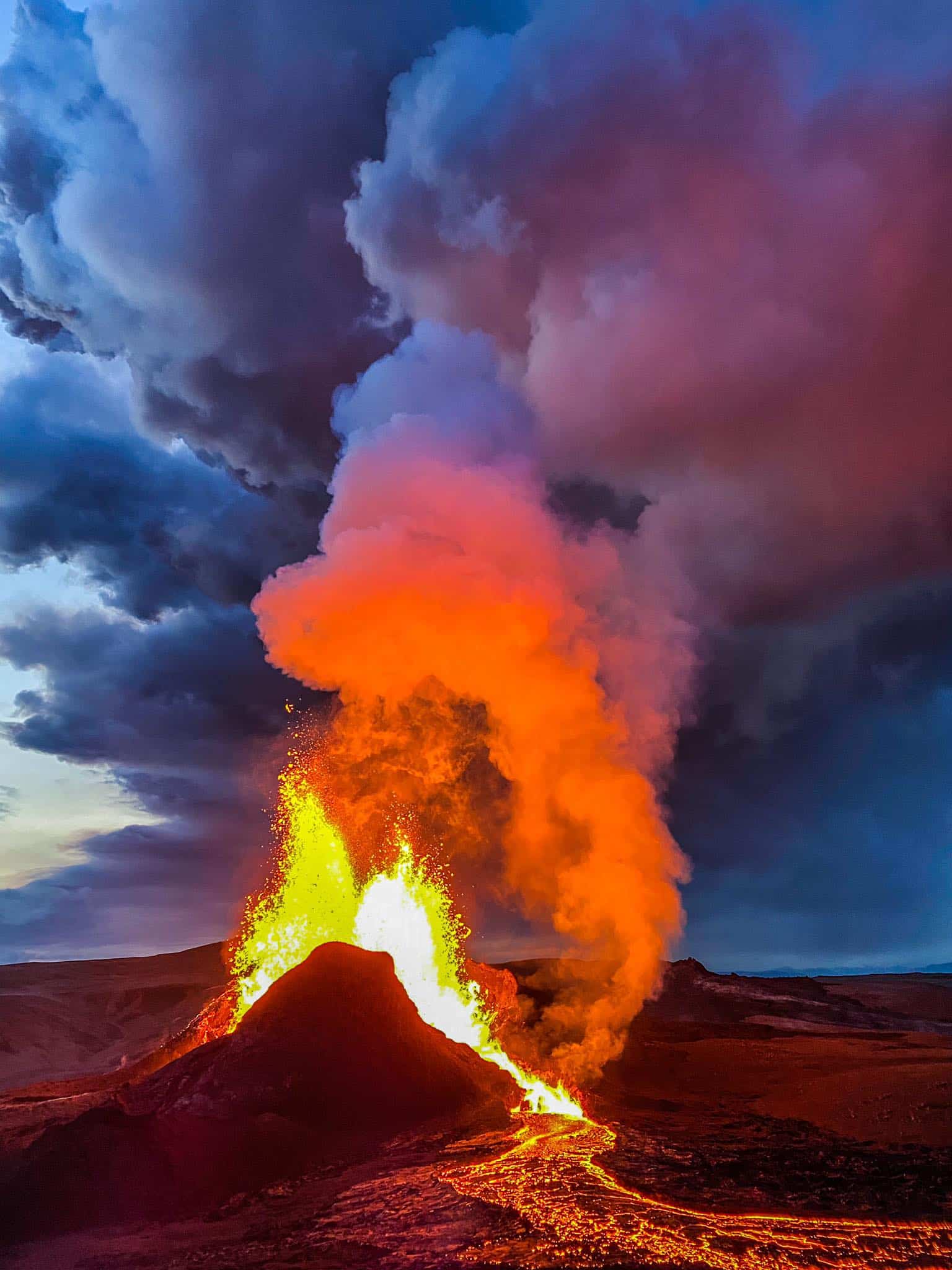 The Ultimate Guide to Iceland’s Latest Meradalir Eruption | Panorama ...